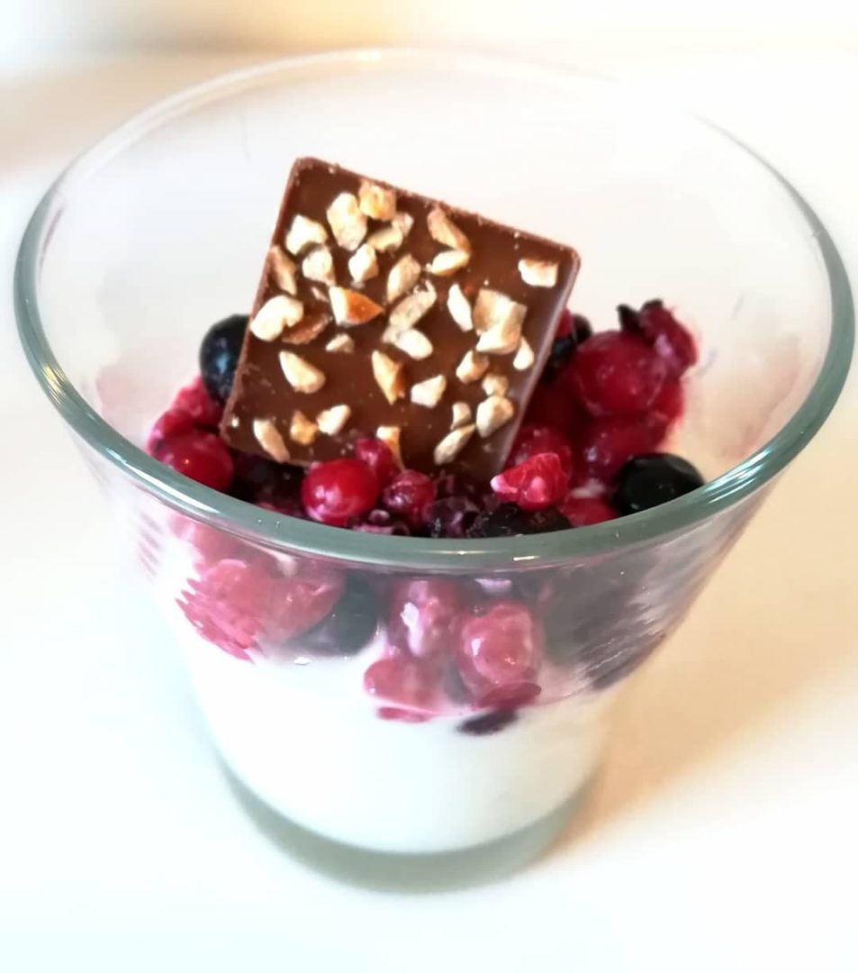Verrine fromage blanc vanille fruits rouges - Laetitia Diététique